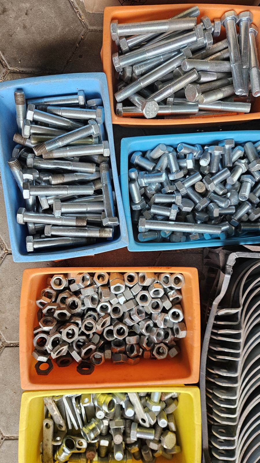 Vijaki, matice podloške