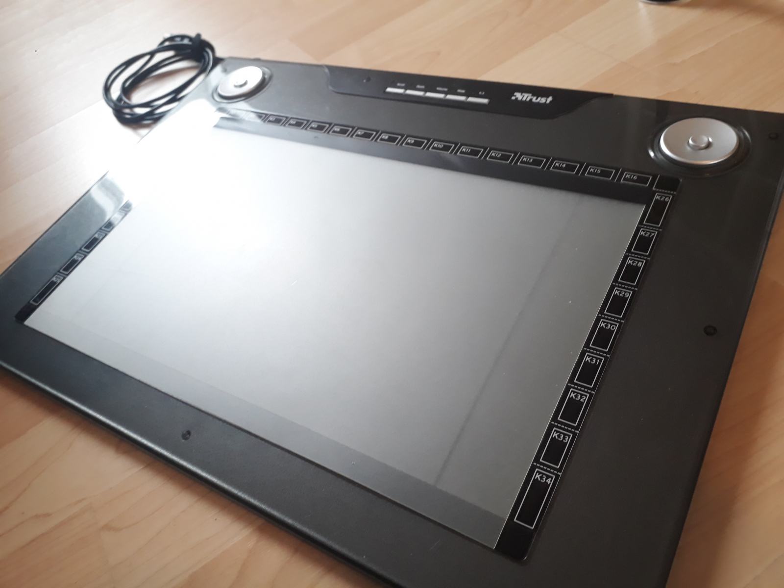 Grafična tablica TRUST TB-7300 Wide Screen Design Tablet