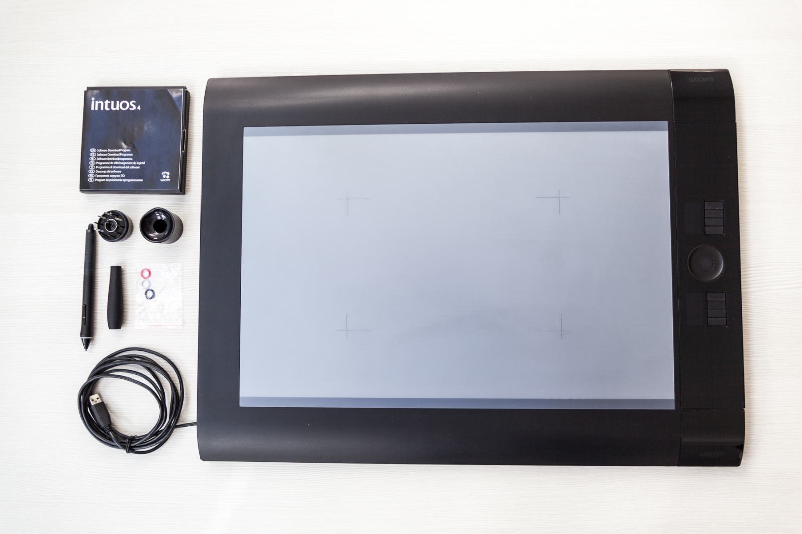 Grafična tablica Wacom Intuos4 XL A3 (kot nova)