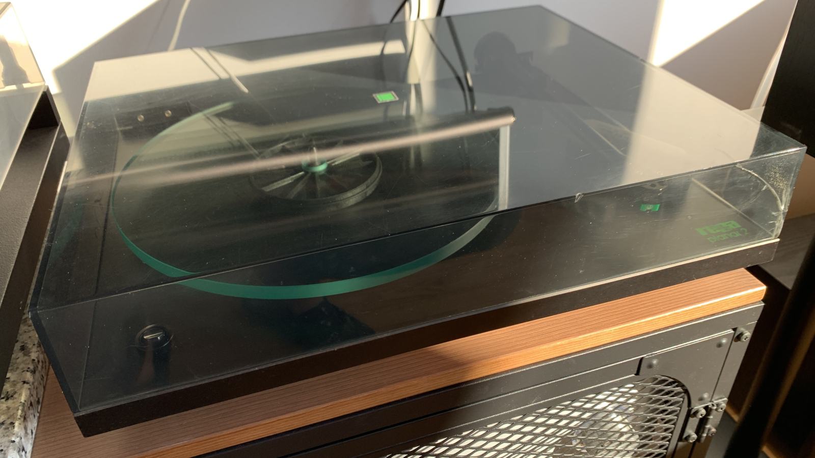 Gramofon Rega Planar 2
