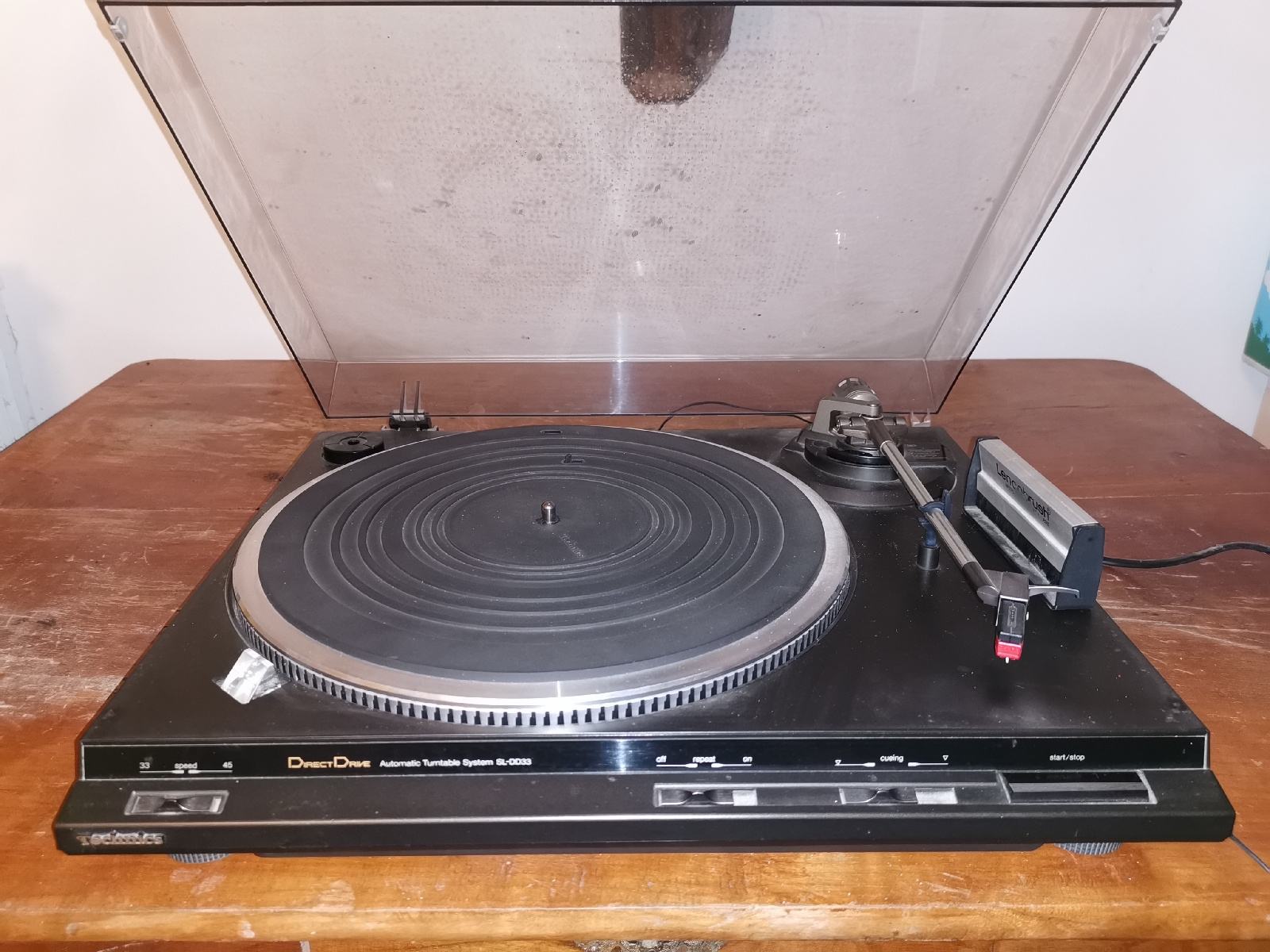 Gramofon Technics SL-DD33