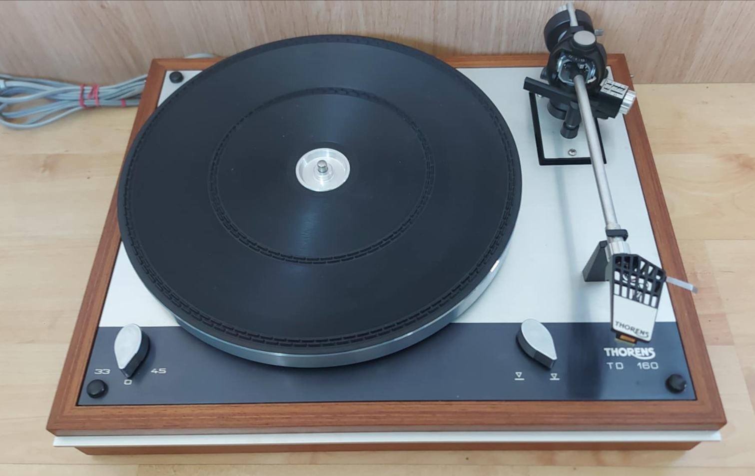 HI-FI GRAMOFON THORENS TD 160