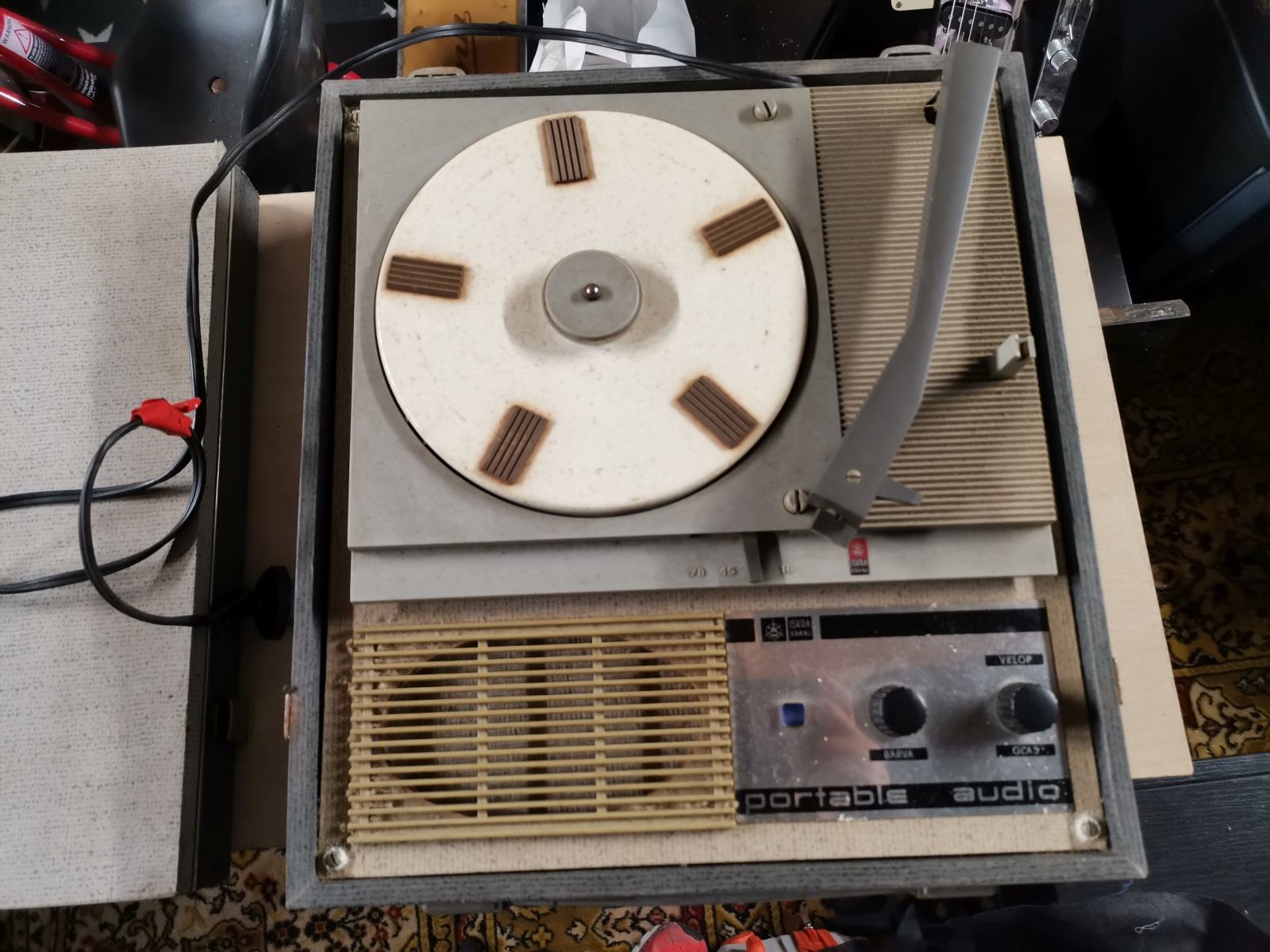 Vintage gramofon ISKRA KRANJ