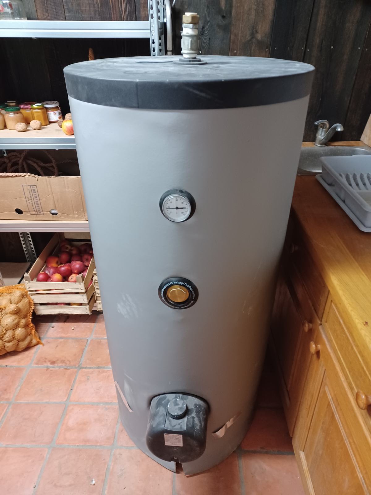 Bojler za sanitarno vodo 200l