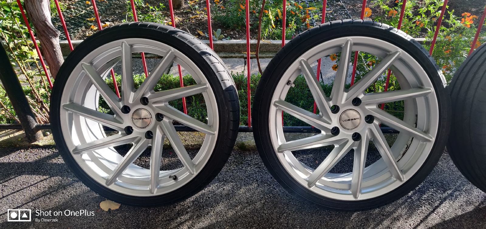BMW / Vossen 19 5x120 z gumami