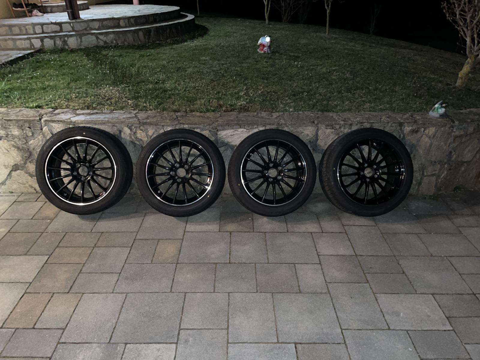Platišča Platin Ultra wheels 17col z letnimi gumami