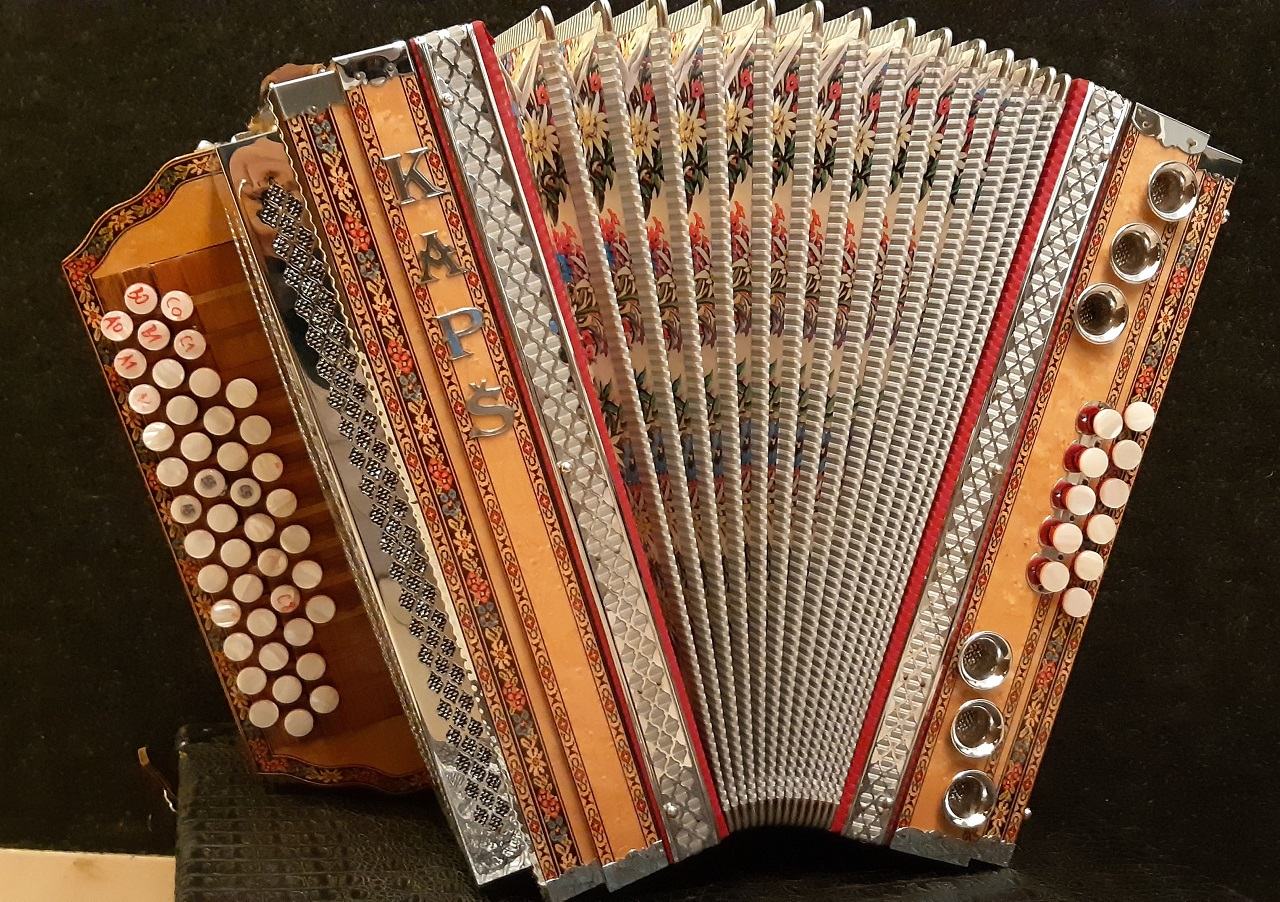 Diatonična harmonika Kapš Special b es as - KUPIM