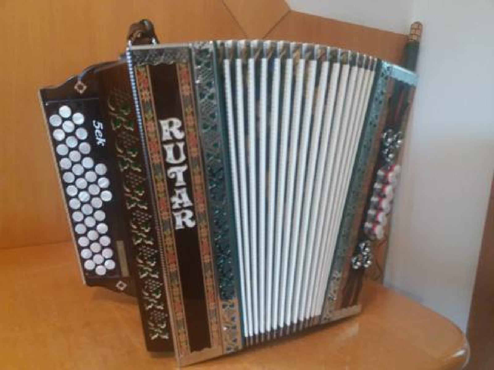 HARMONIKA RUTAR