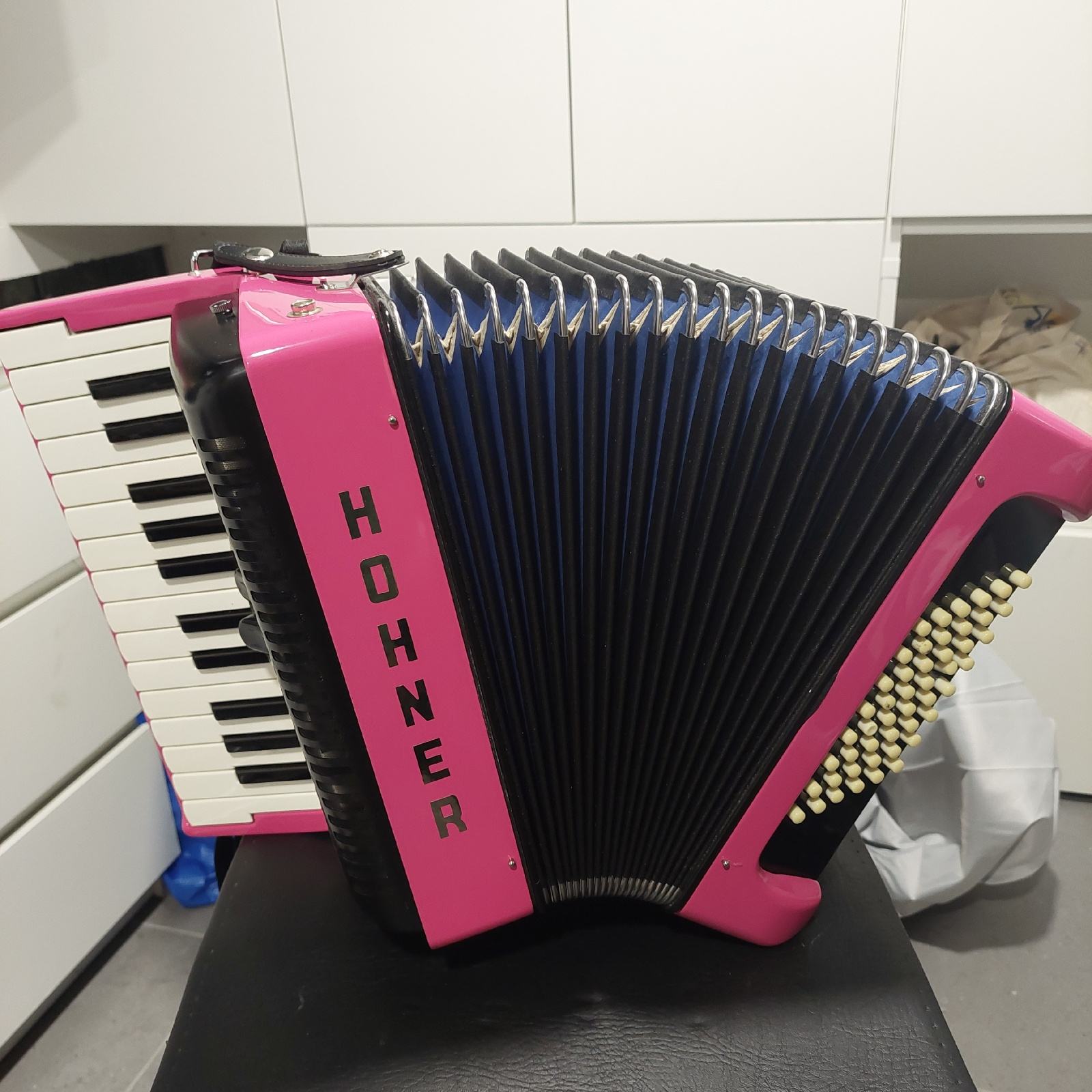 HOHNER BRAVO PINK 48 BASNA
