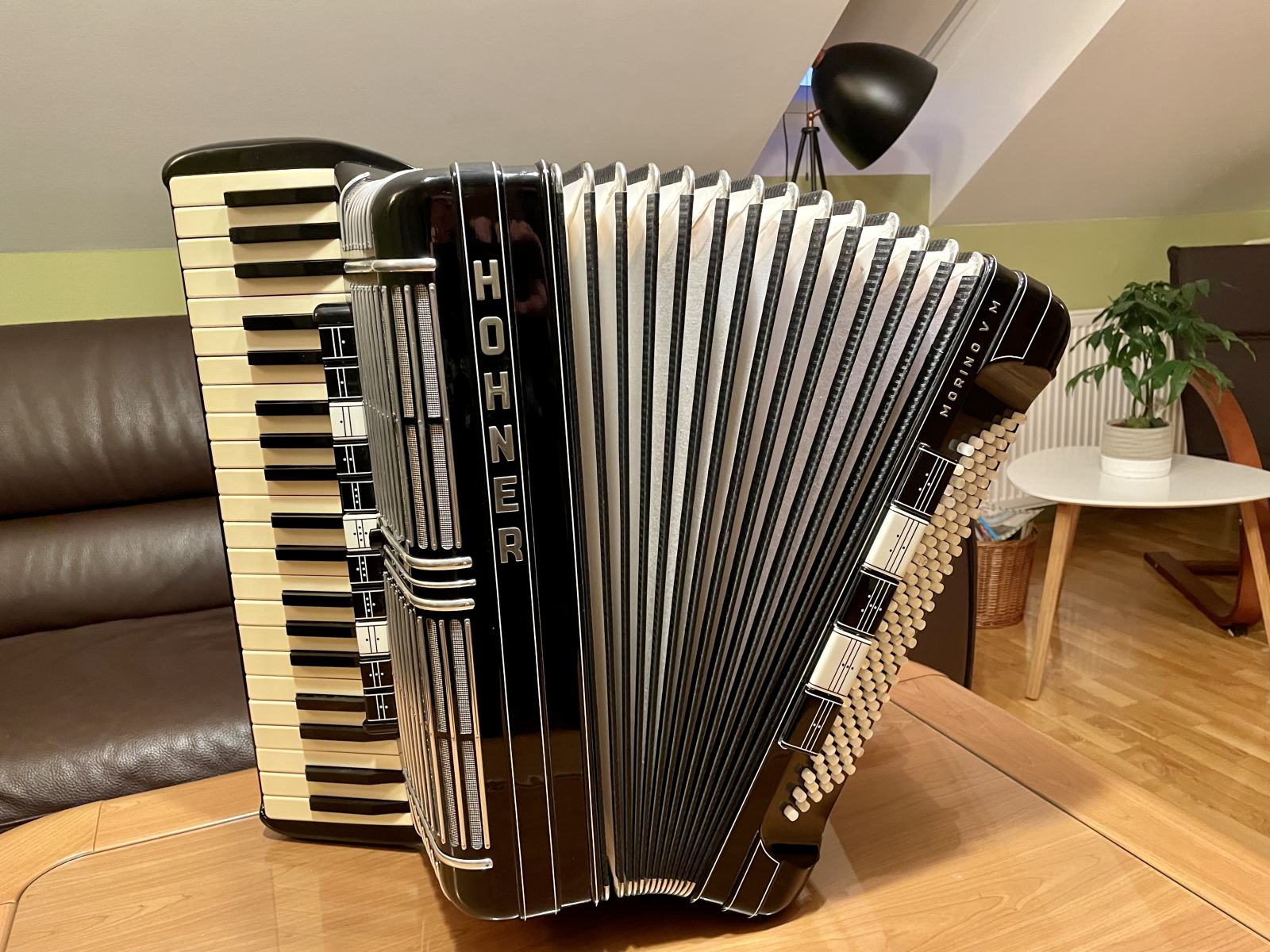 Hohner Morino VM 120 Kot nova!!!