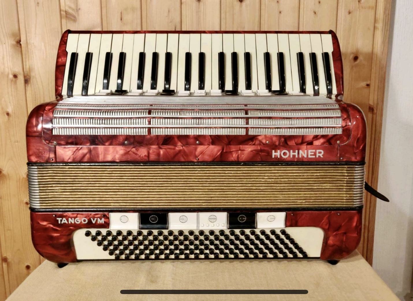 Hohner Tango VM 120
