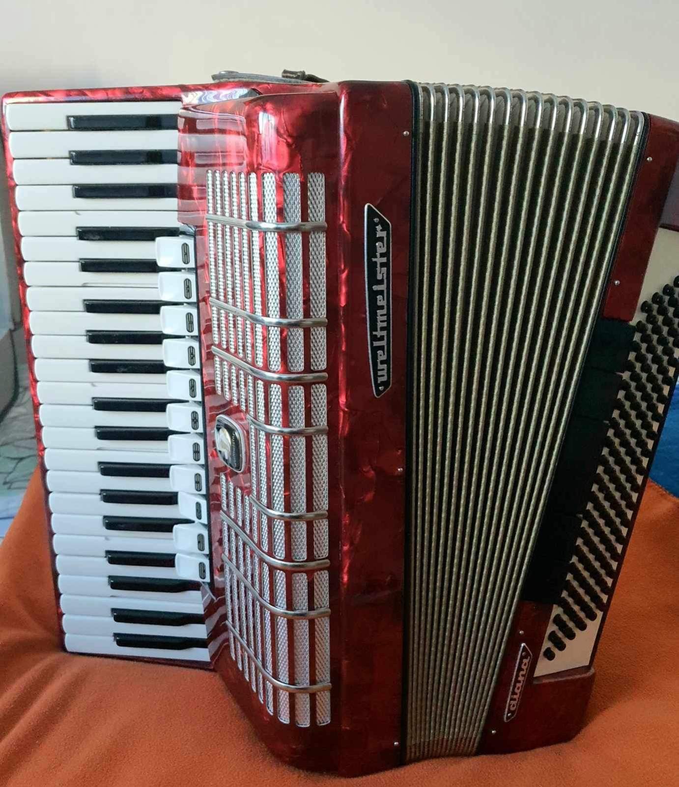 Weltmaister Diana klavirska Harmonika 120 basna