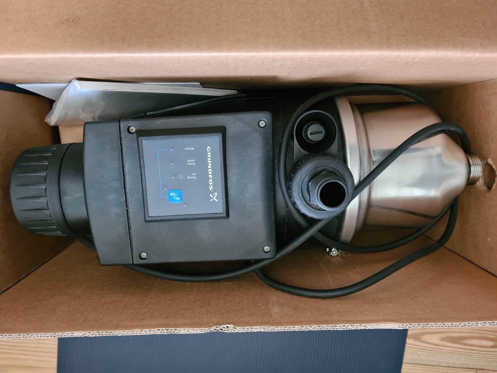 Grundfos hišna hidroforna črpalka MQ3-35