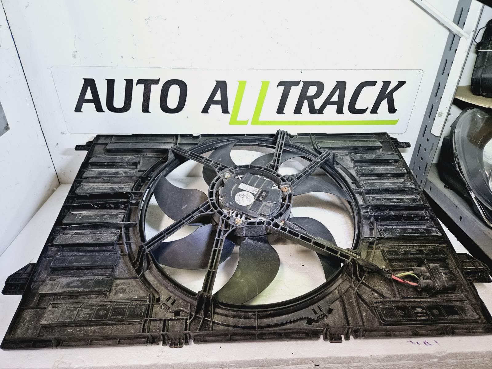 Audi a4 8w b9 a5 f5 2.0 tdi ventilator hladilnika nosilec
