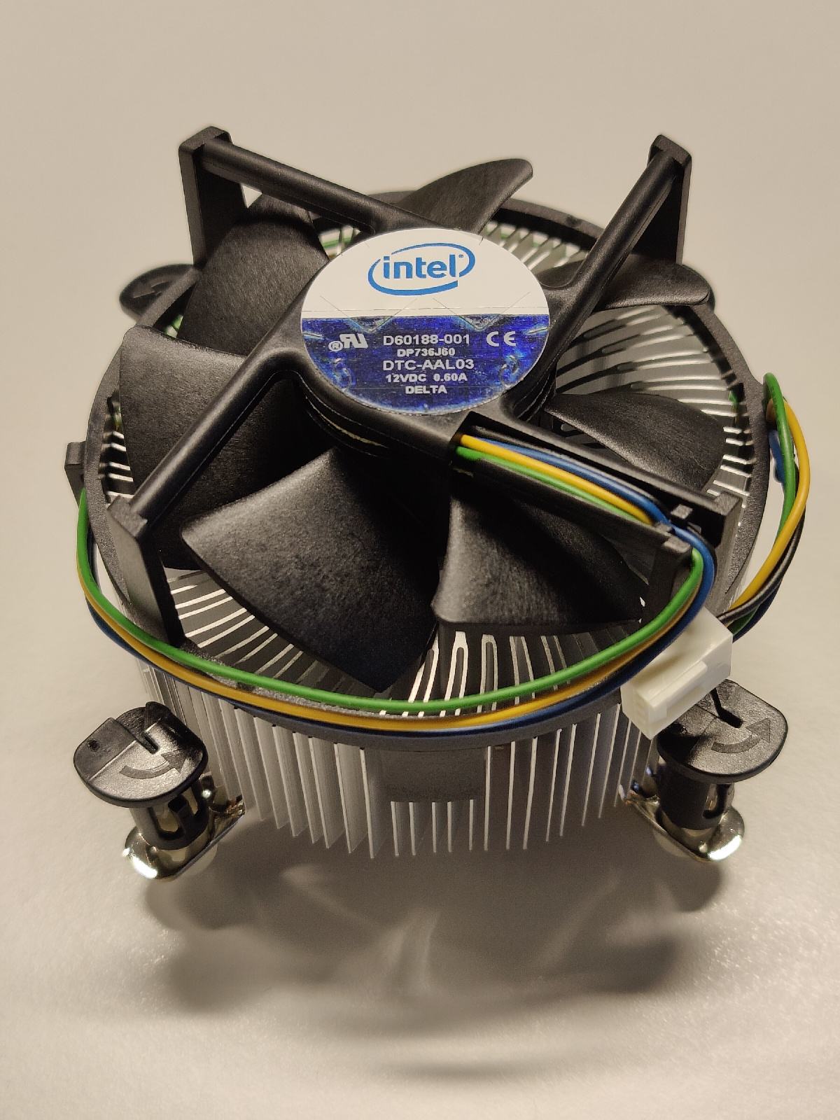 hladilnik za intel cpu podnozje 775