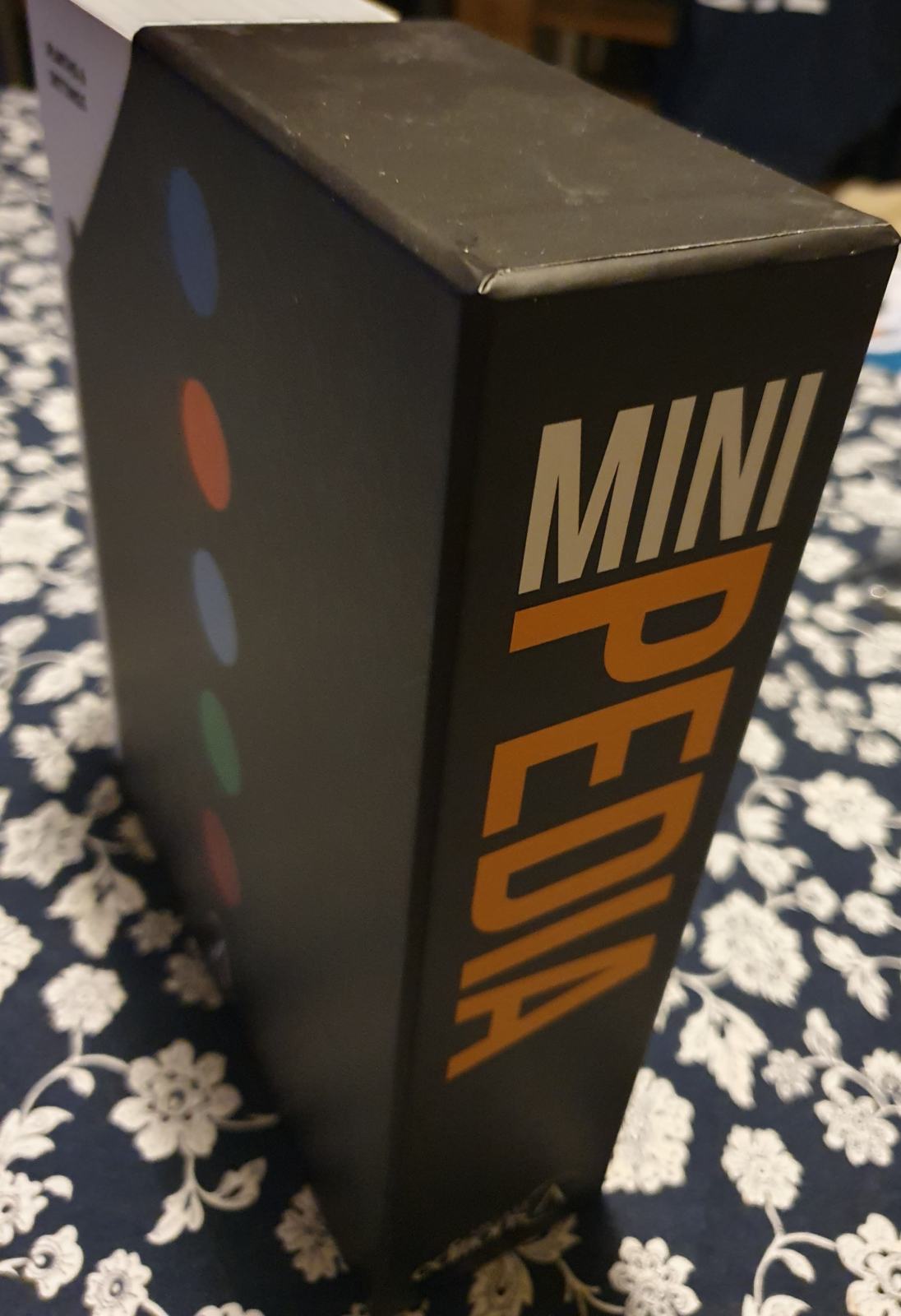 Zbirka knjig MINIPEDIA by Scale75