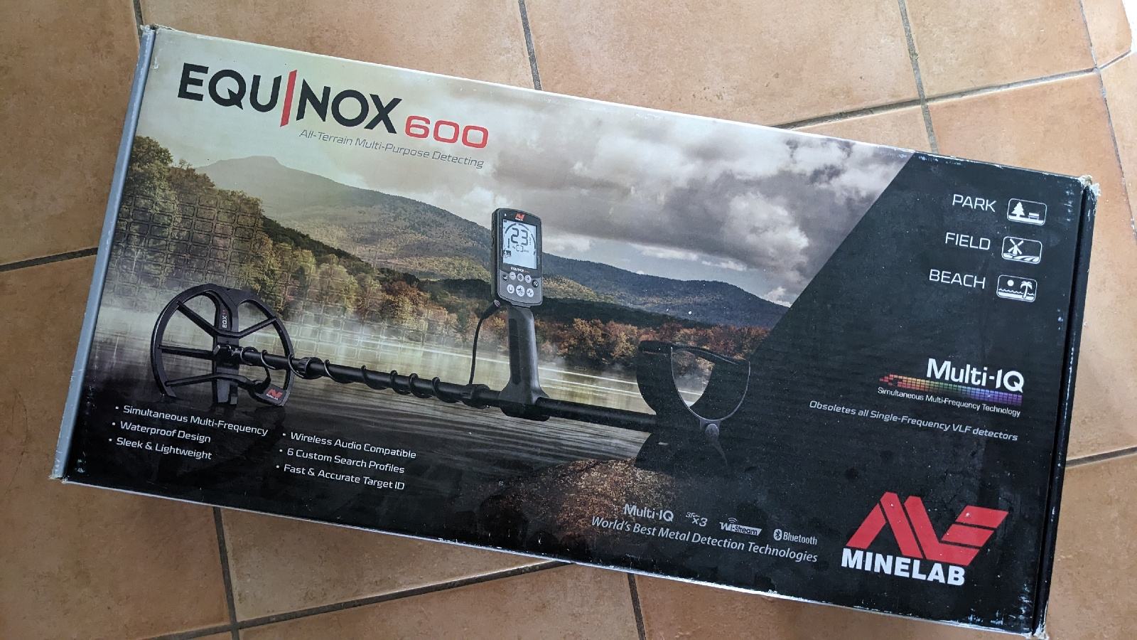 Detektor kovin Minelab Equinox 600