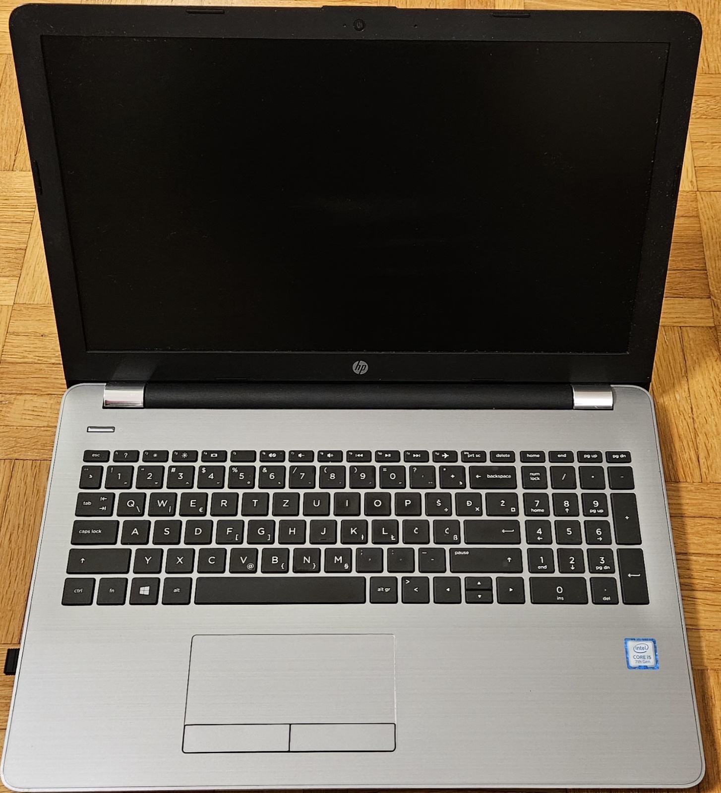 HP 250 G6 – i5