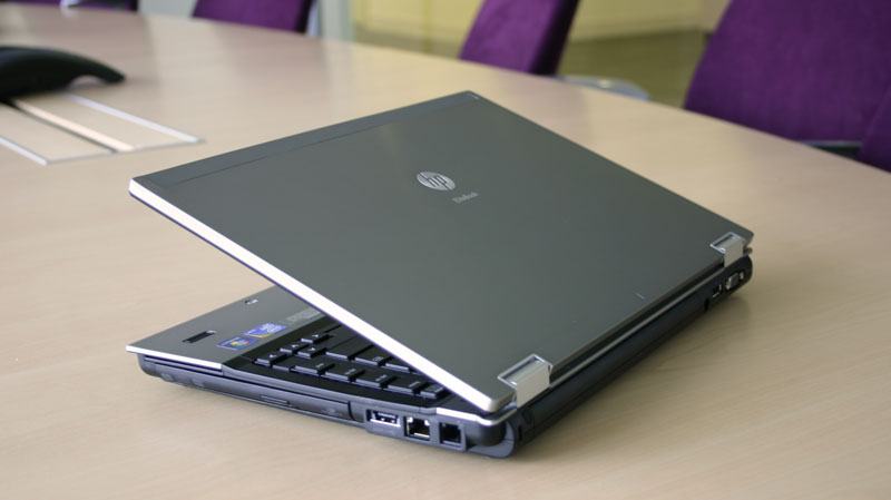HP ELITEBOOK 8440P, 8gb ram, SSD 256gb, baterija ŠE deluje