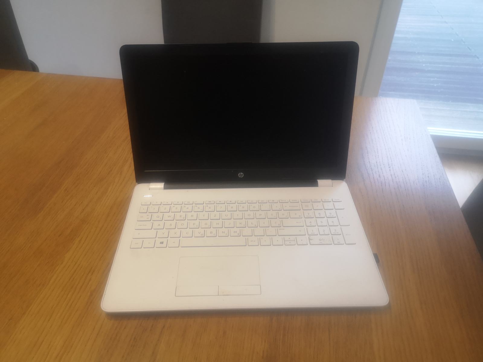 Laptop Hp AMD A9/4GB/SSD256GB