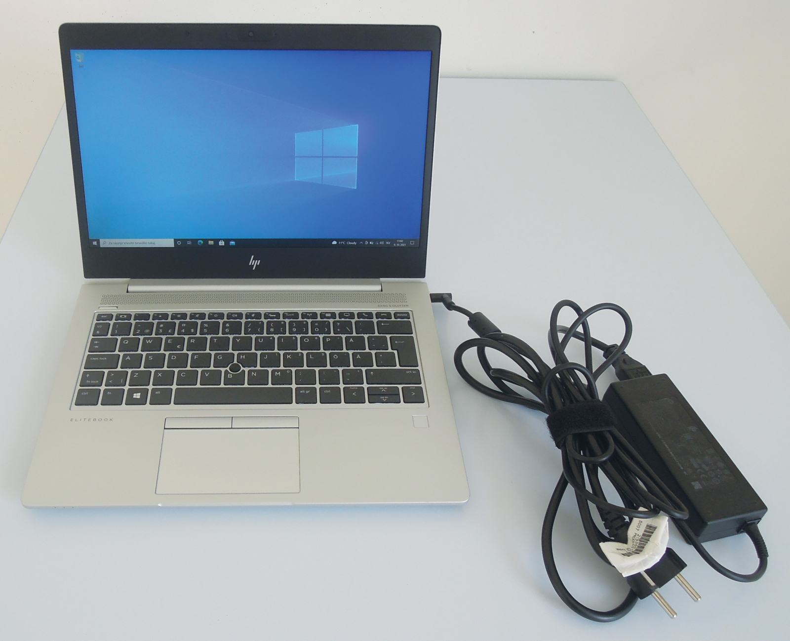 Prenosni računalnik/prenosnik HP830 g5 i5-8250 8Gb 256Gb SSD