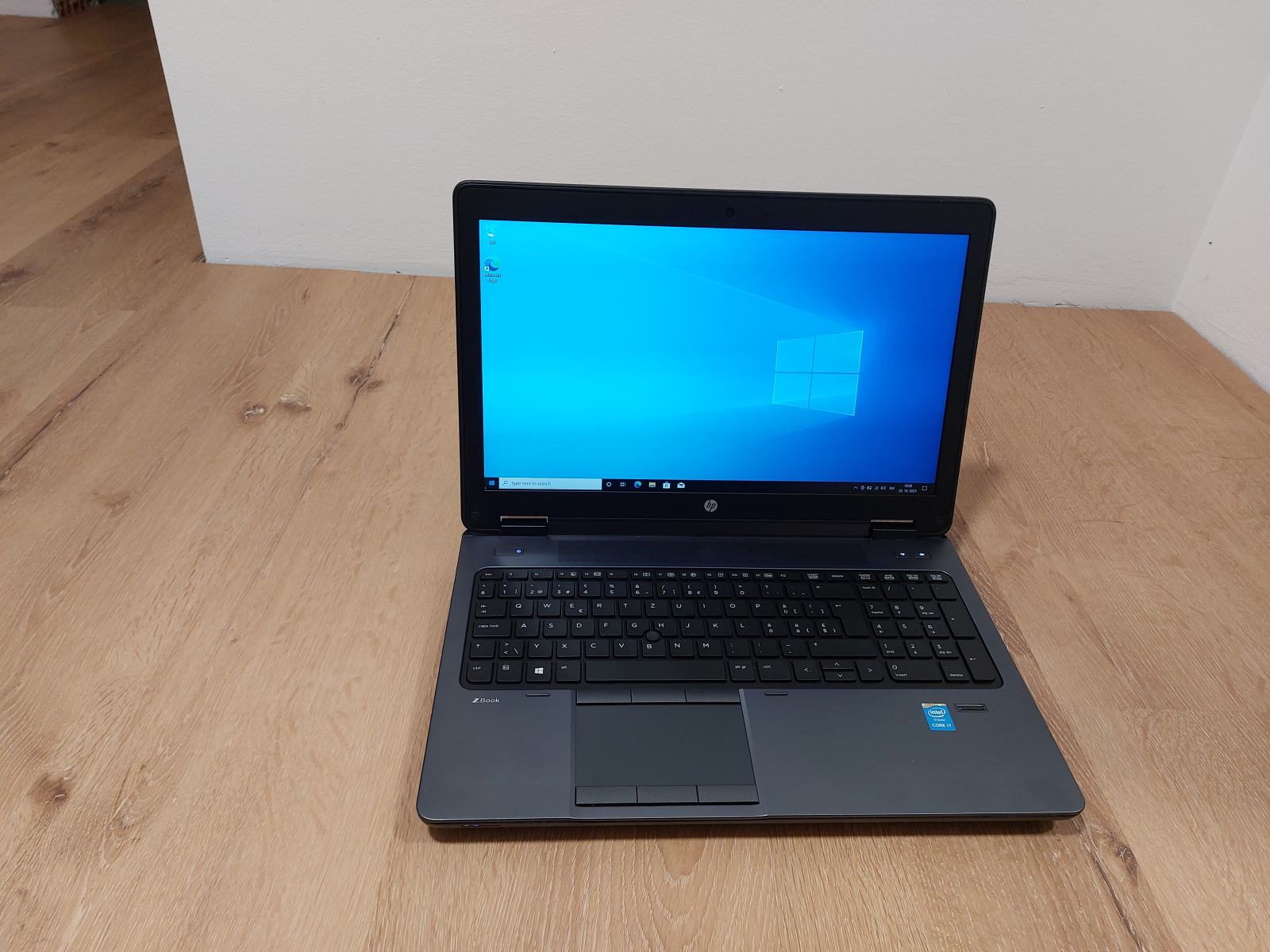 Prenosnik računalnik HP z book G2
