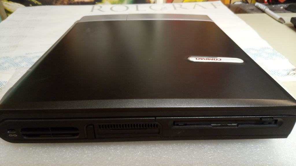 retro prenosnik Evo Compaq N1020v