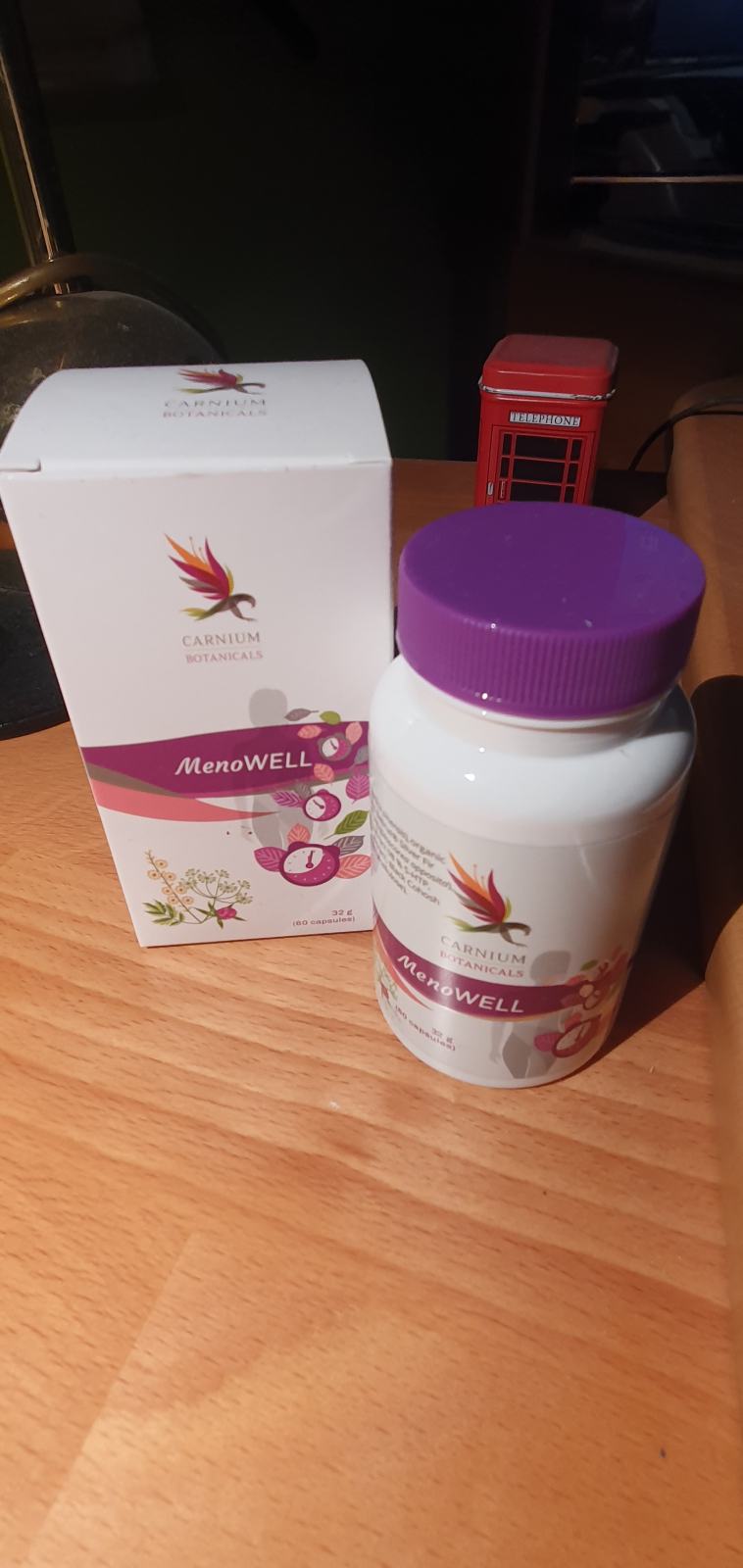Menowell - prehransko dopolnilo med menopavzo 2 x zaprti škatlici