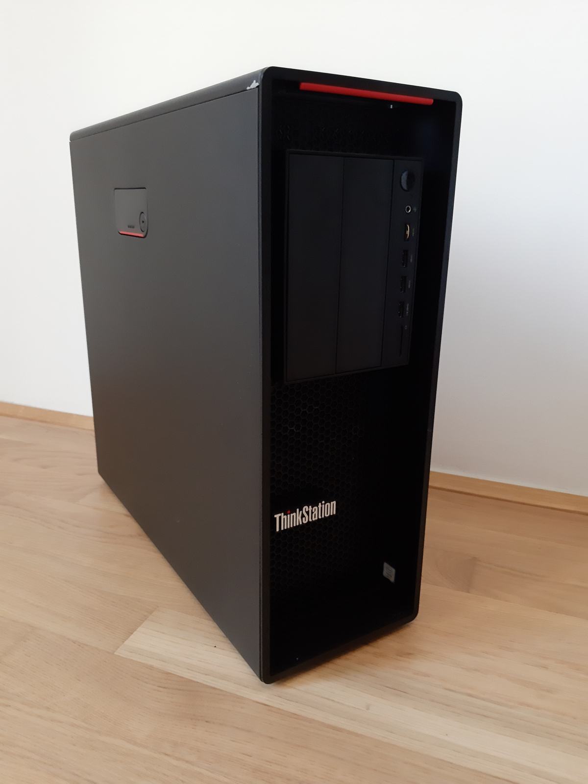 Lenovo ThinkStation P520