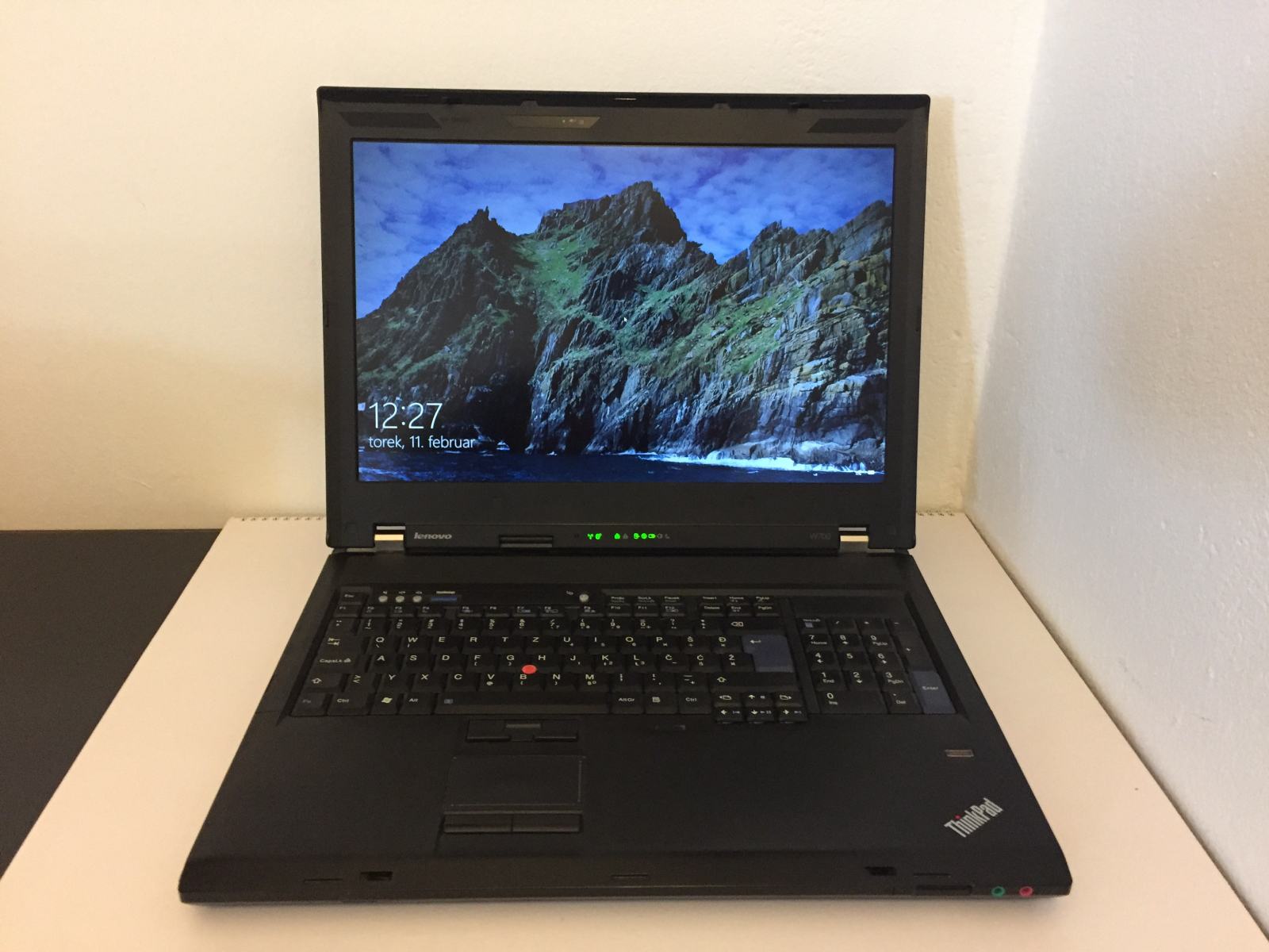 LENOVO ThinkPad W700 / 2.8 GHz/ 8GB/ 480 GB SSD/ 17 zaslon