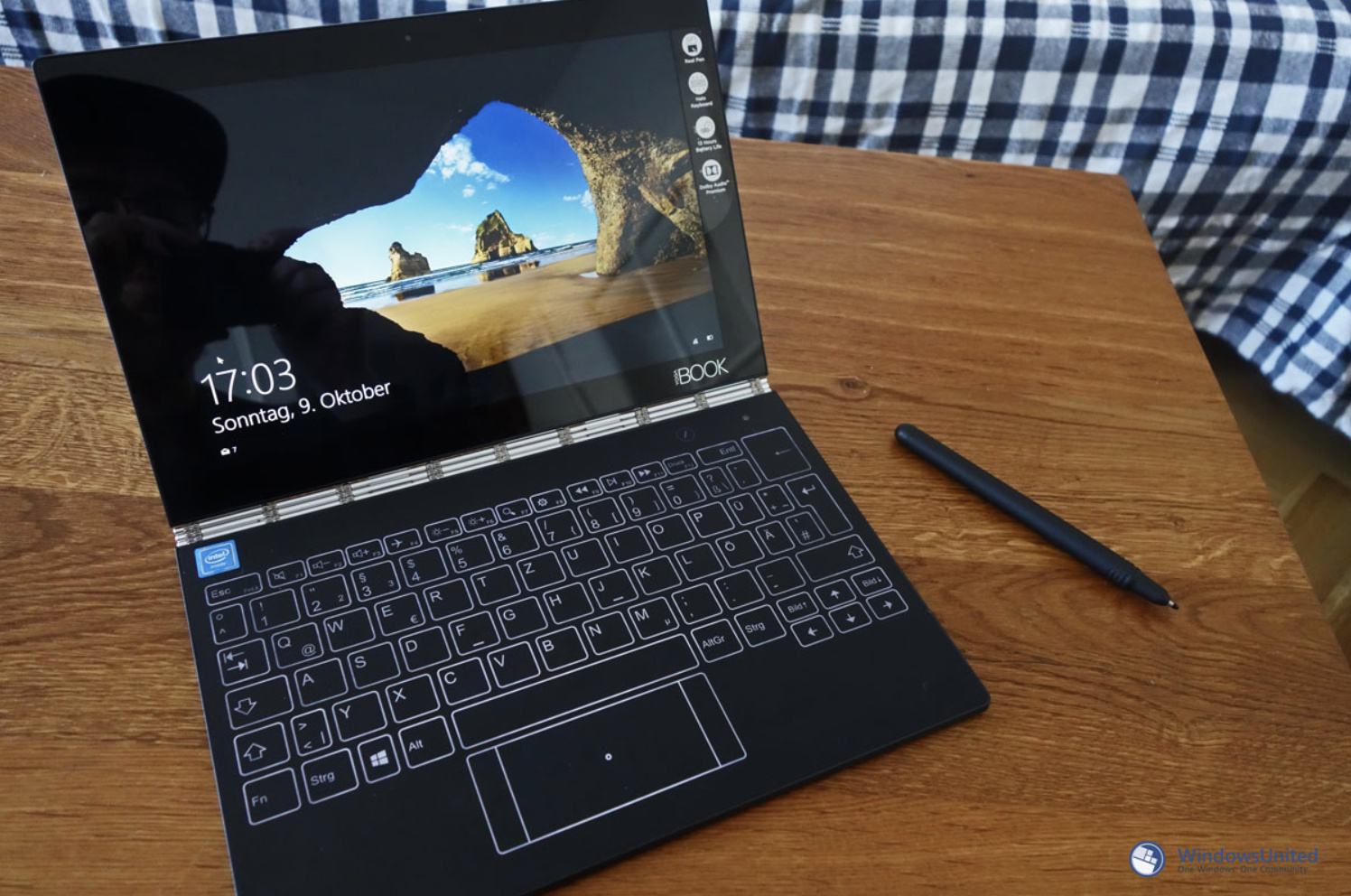 Lenovo Yoga Book Windows (touch) 10.1
