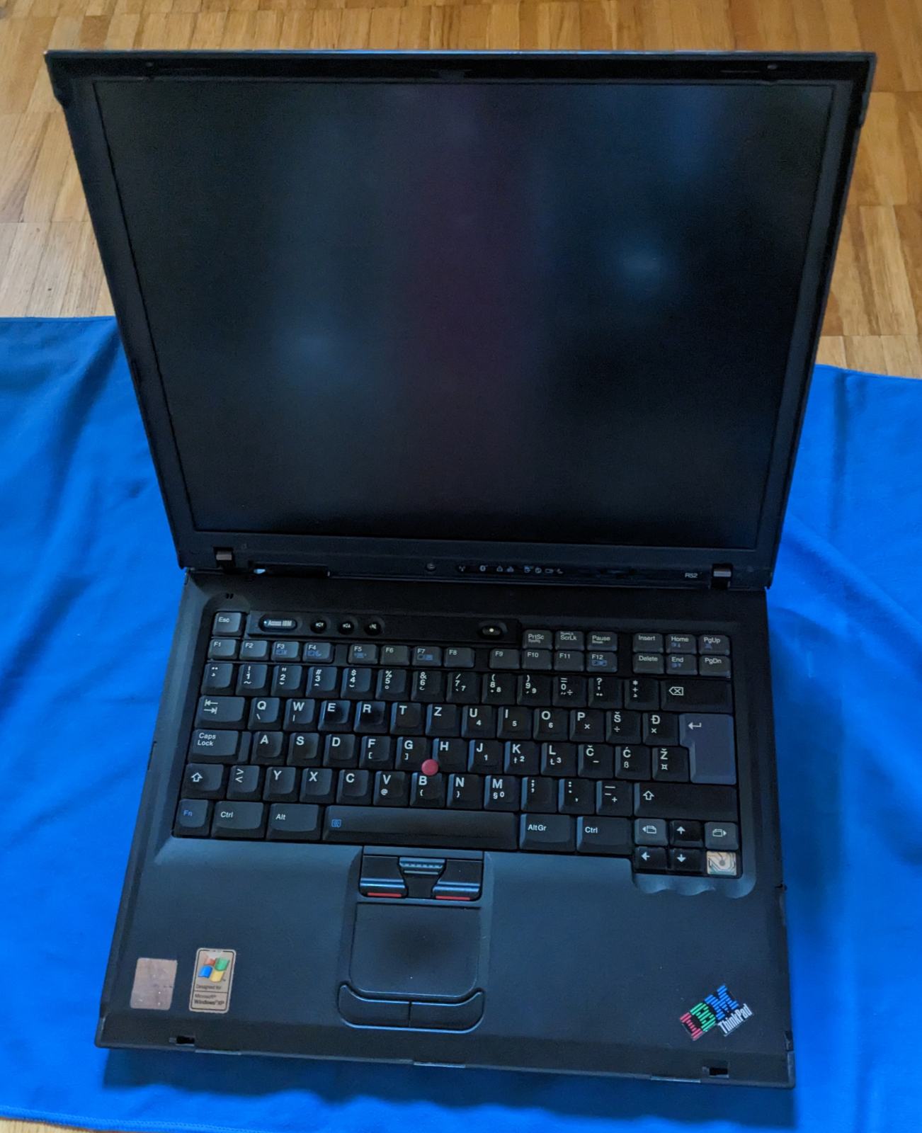 Thinkpad R52 (matična od T42)
