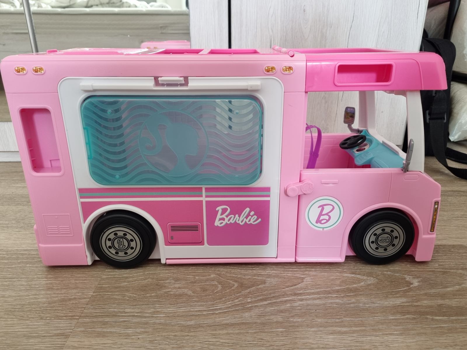 Mattel Barbie sanjski avtodom 3 v 1