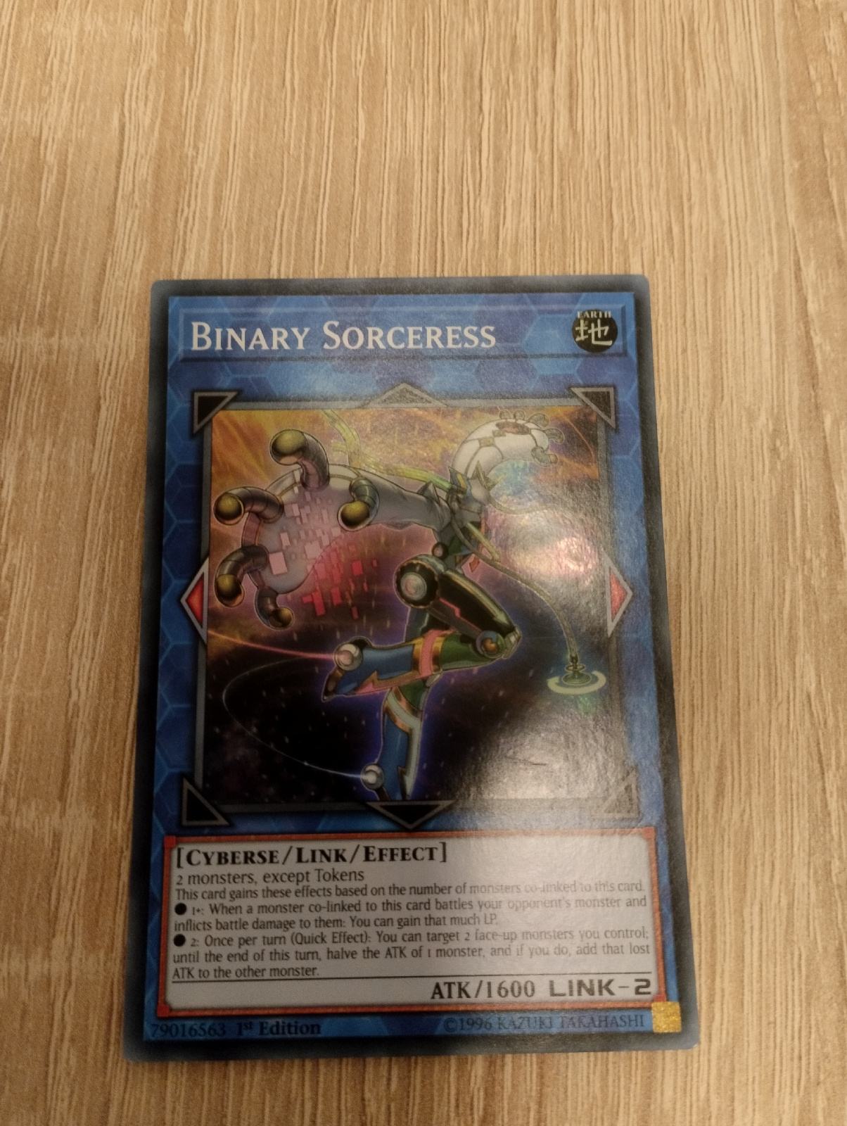 Yu-Gi-Oh KARTA Binary Sorceress