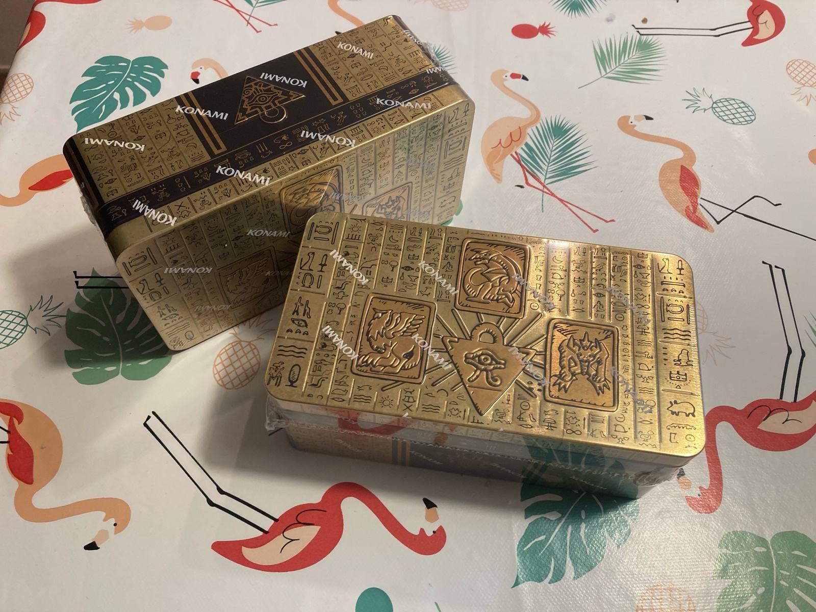 2x Yugioh mega tin