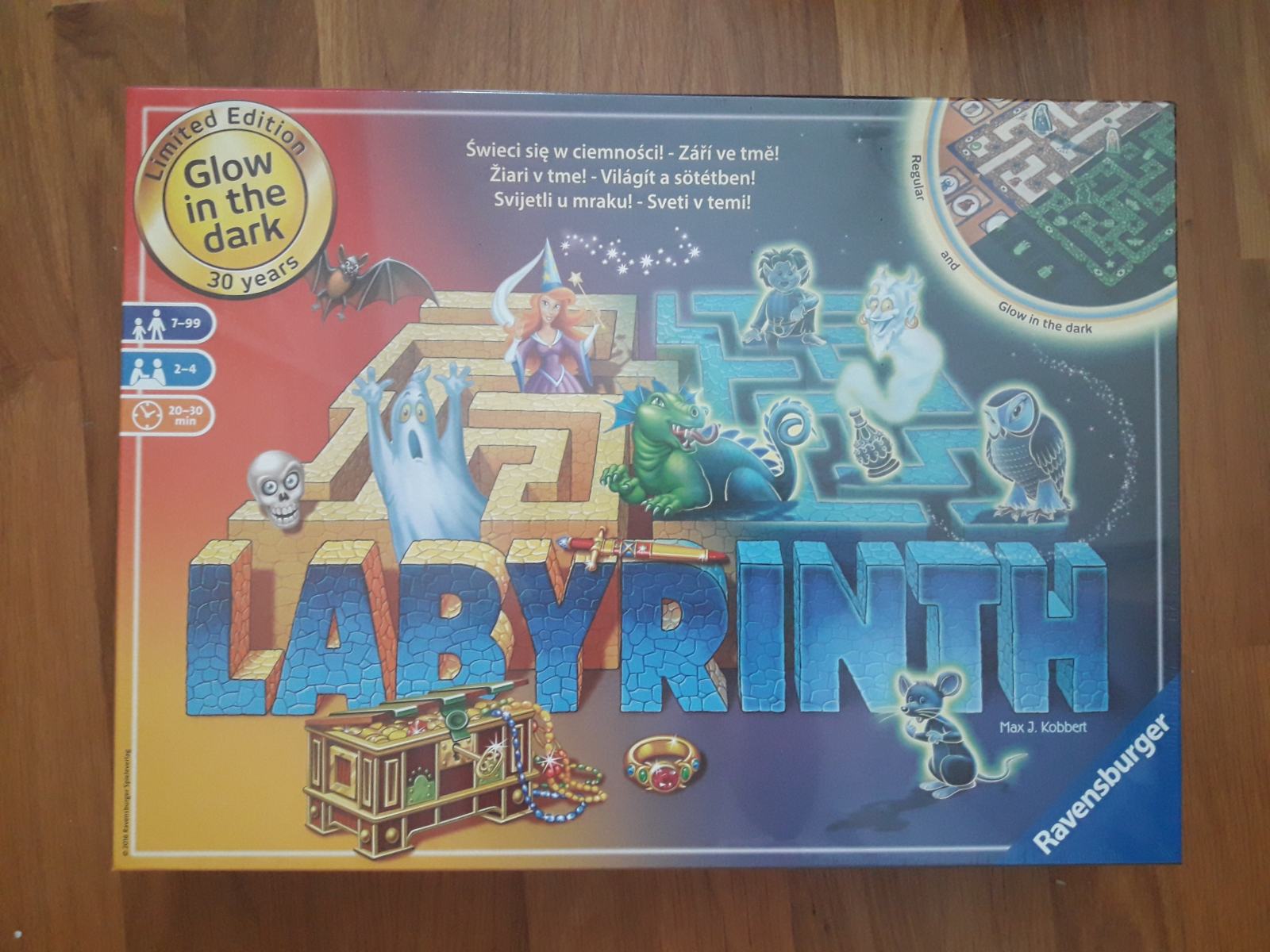 RAVENSBURGER družabna igra Labirint sveti v temi SLO