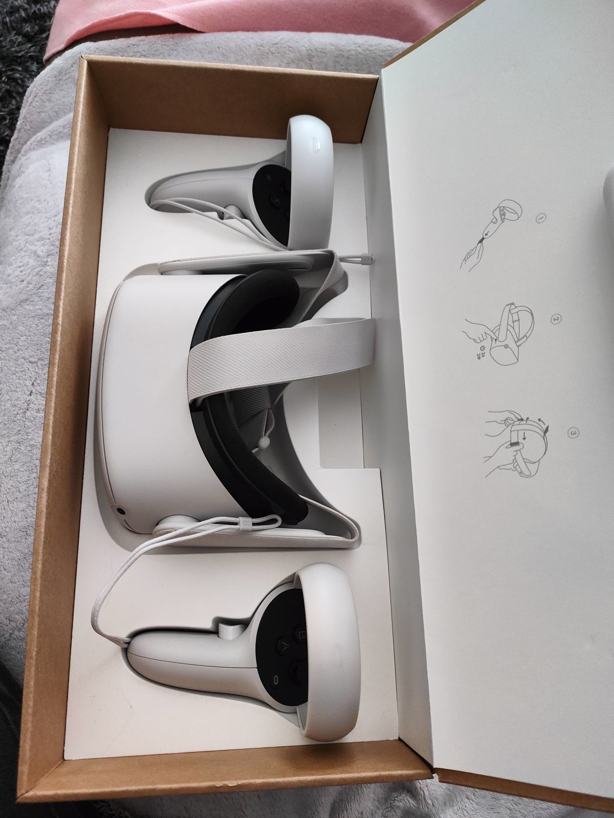 Meta Oculus Quest 2 256GB VR očala + igre