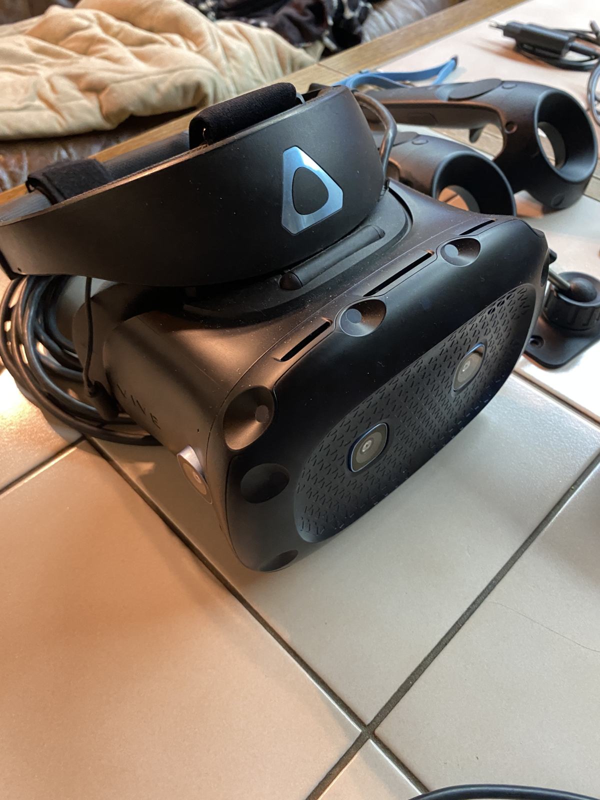 VR očala HTC vive cosmos elite