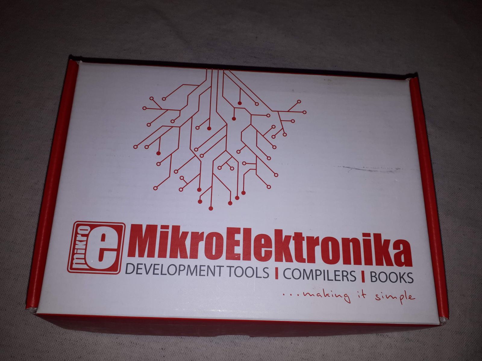 mikroprog za PIC dsPIC PIC32 - Mikroelektronika programator