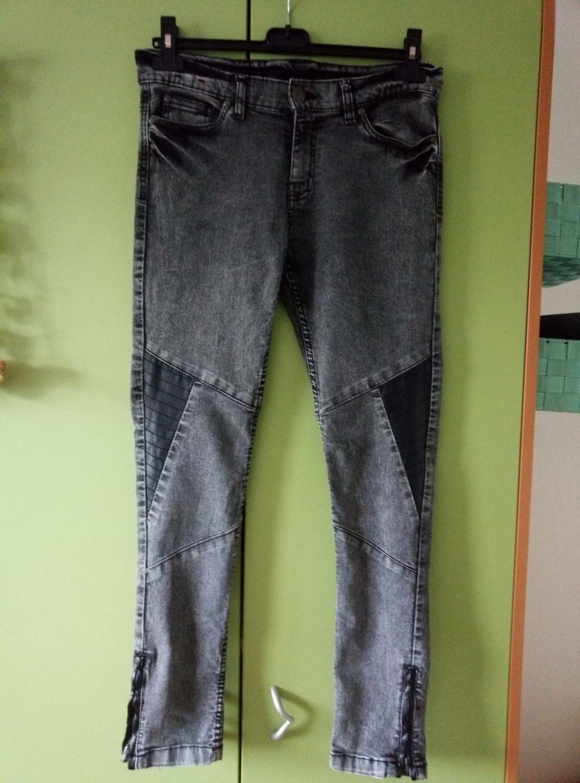 Dekliško/ženske jeans oprijete hlače YFK št 170 obseg pasu 82cm