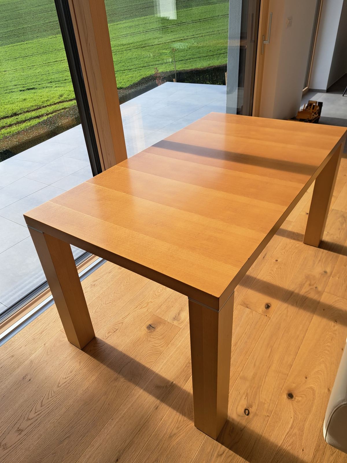 Jedilna miza bukev furnir¸ 150 x 85 cm