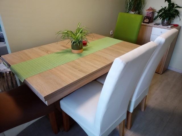 JEDILNA MIZA Z STOLI