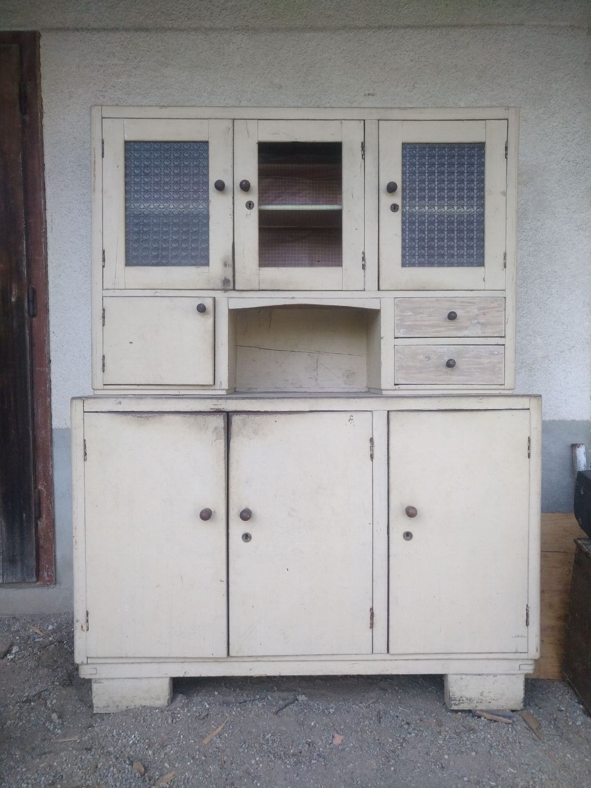 Prodam KREDENCO KREDENCA 20 euro