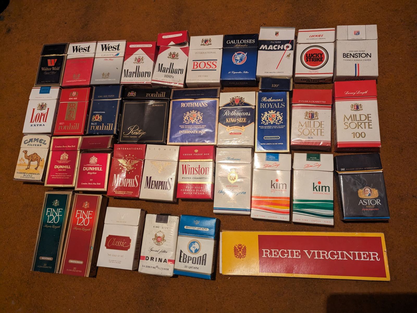 Stare cigaretne škatlice