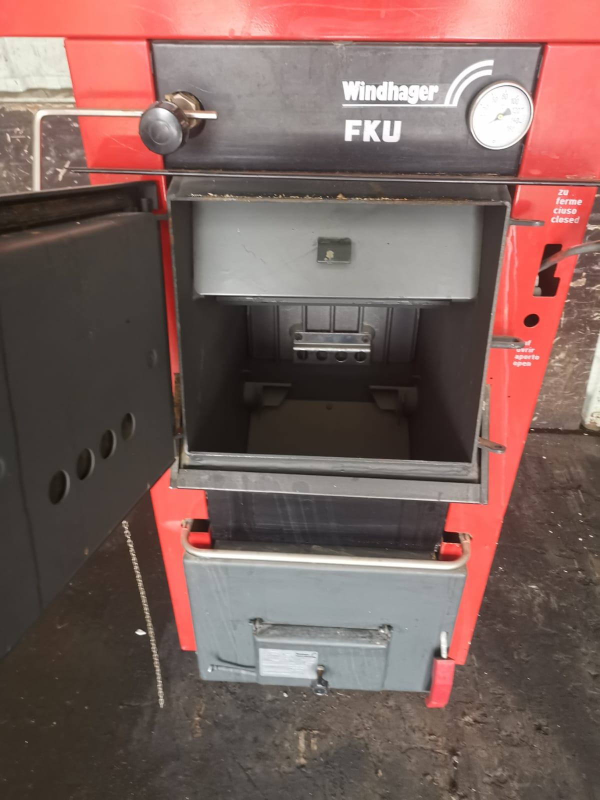 Centralna peč na les