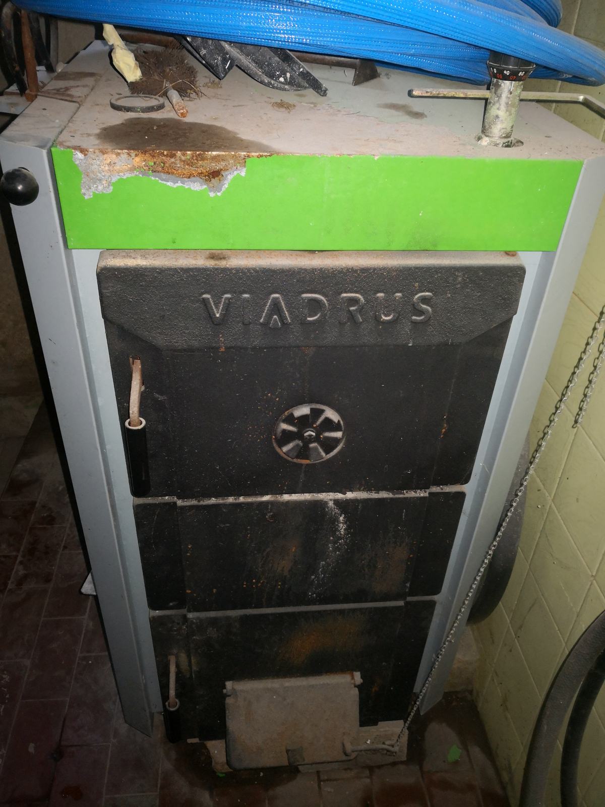Litoželezna peč Viadrus