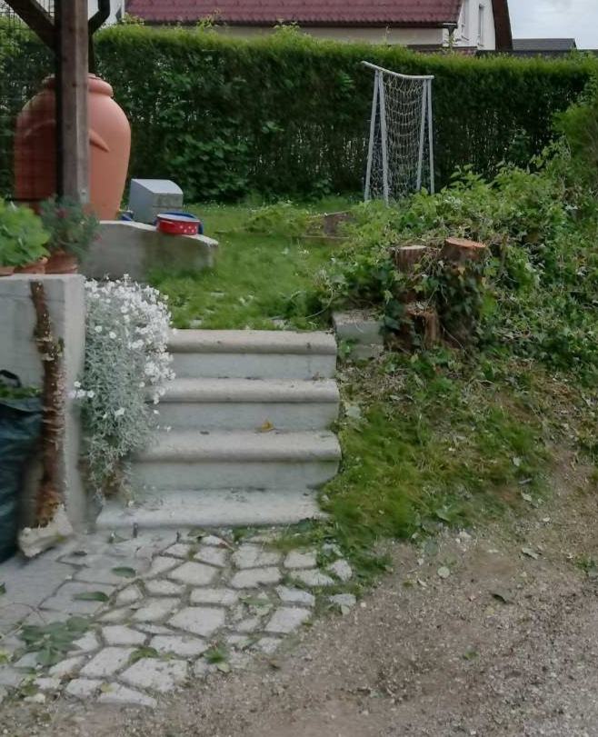 Montažne kamnite stopnice