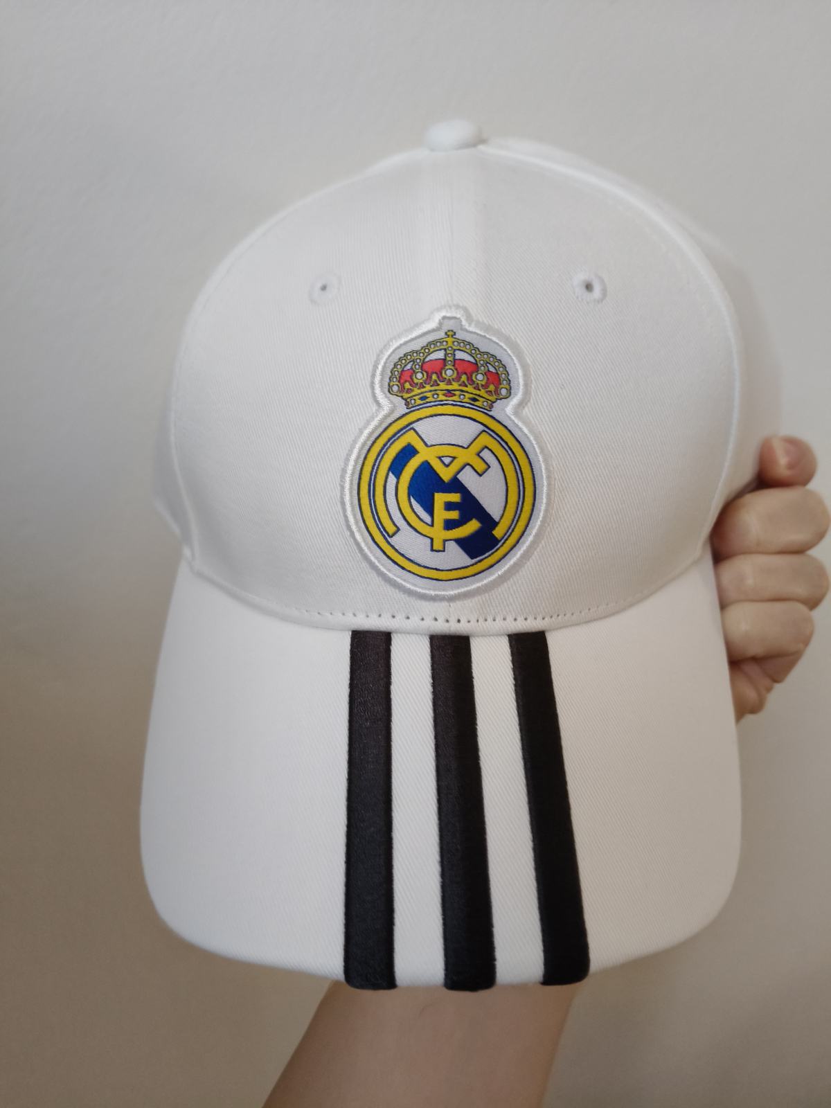 Uradna kapa na šilt (ščit) Adidas Real Madrid