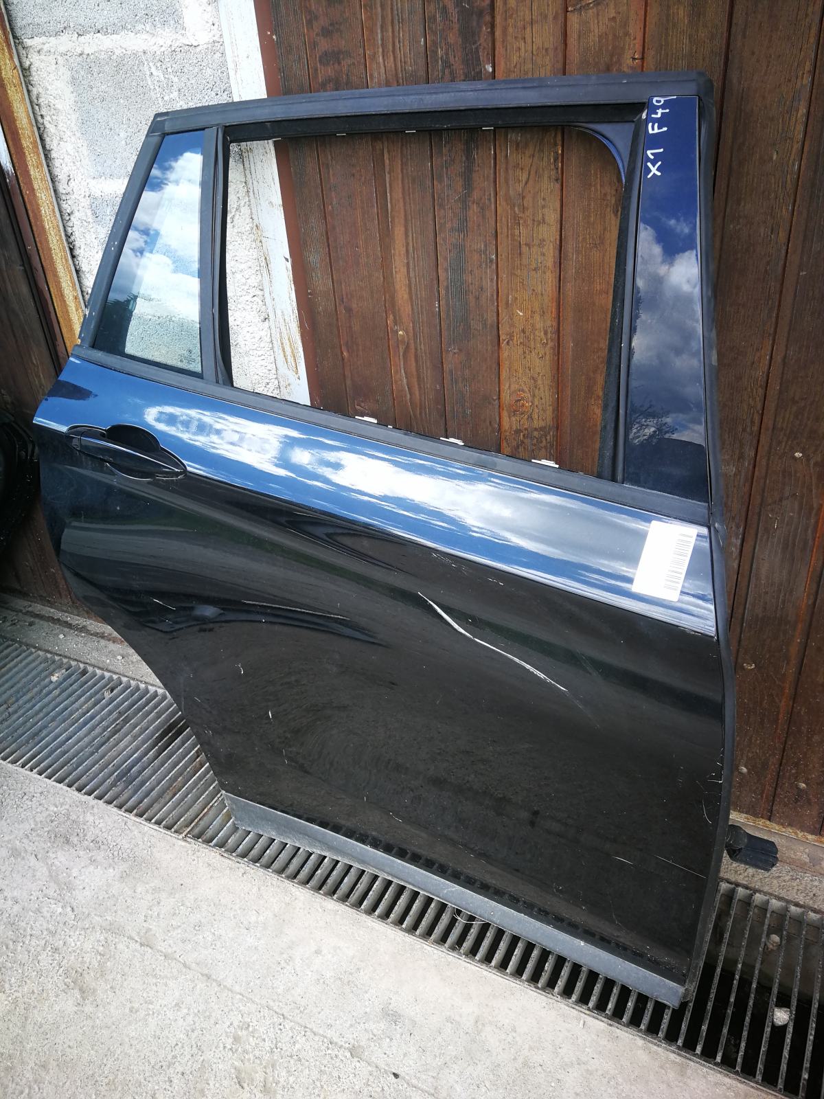 Bmw X1 F49 zadnja desna vrata