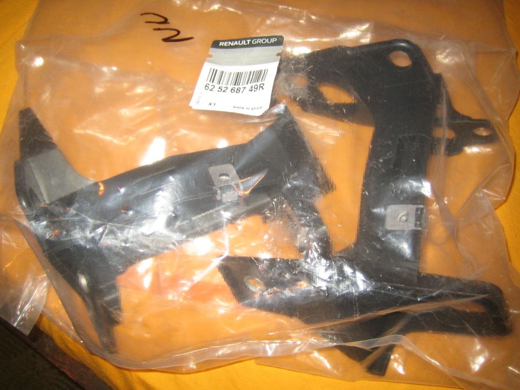 RENAULT CAPTUR II, KOMPLET NOSILCEV PREDNJEGA ODBIJAČA 625268749R
